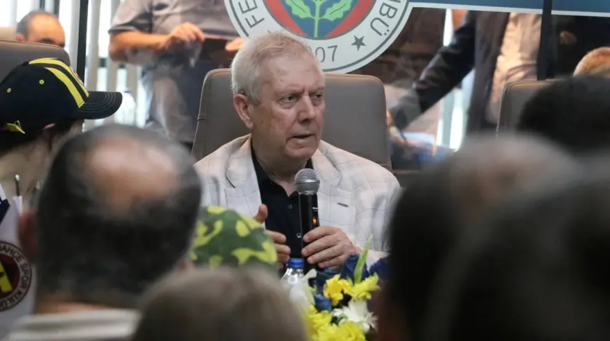 Aziz Yıldırım İki Santrfor Transferini Duyurdu