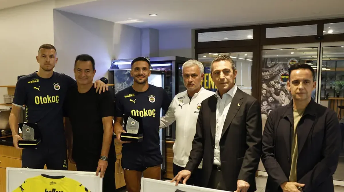 Aziz Yıldırım'dan Kuyt, Volkan ve Dzeko Açıklaması