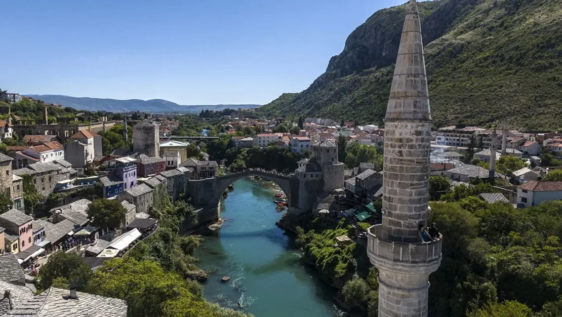 Mostar Köprüsü, Turistlerin İlgisini Çekmeye Devam Ediyor | Haber Aktüel