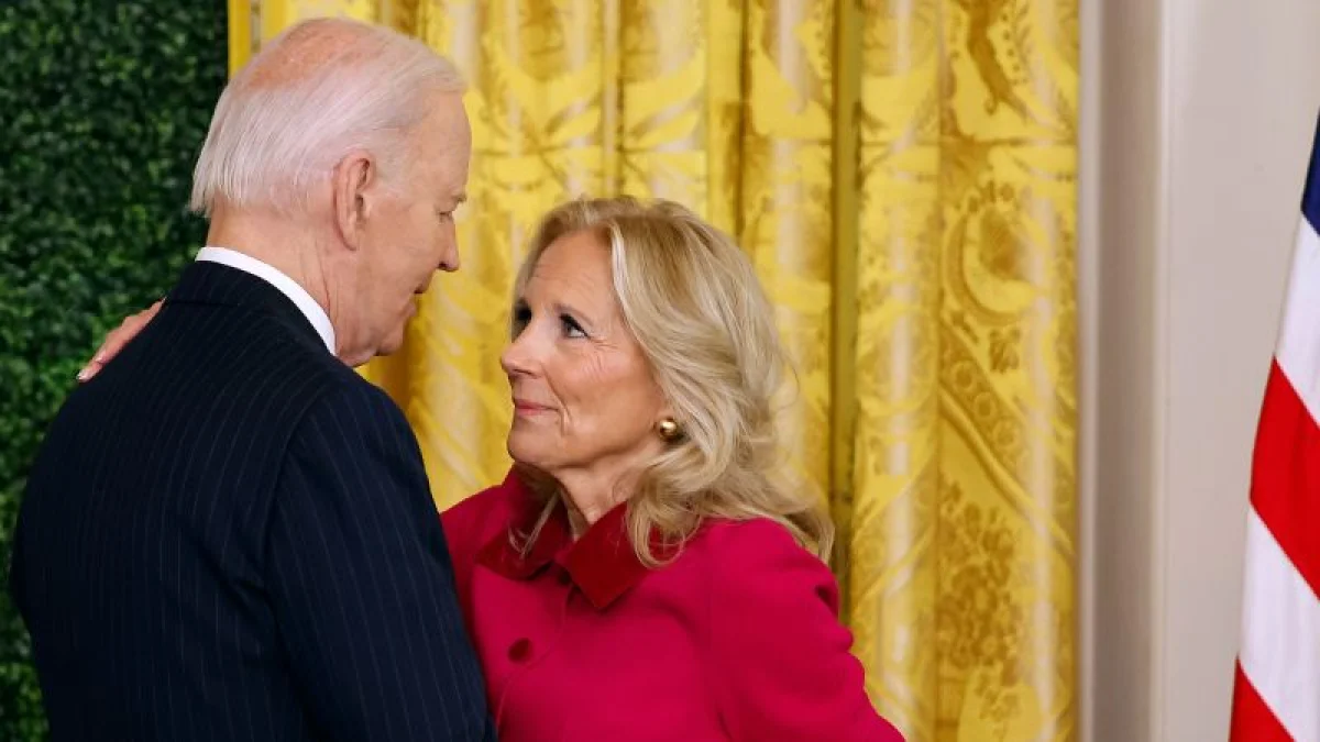 Jake Tapper, Jill Biden'ın Anılarını Eleştirdi