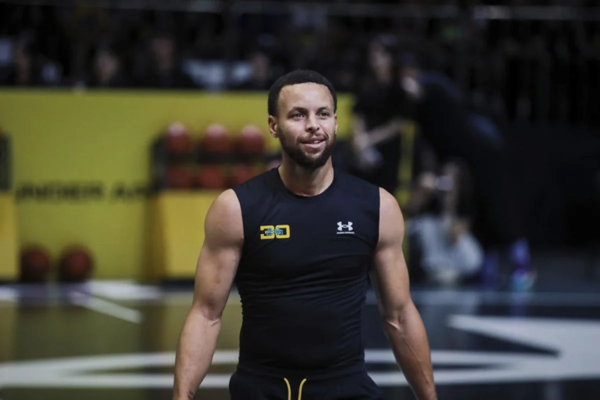 Stephen Curry, Li-Ning ile Dev Anlaşma İmzaladı