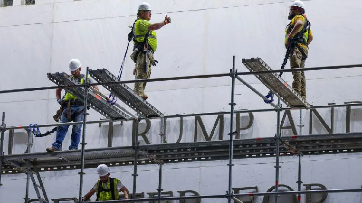 Trump'ın Gösteriş Projeleri Çığ Gibi Büyüyor